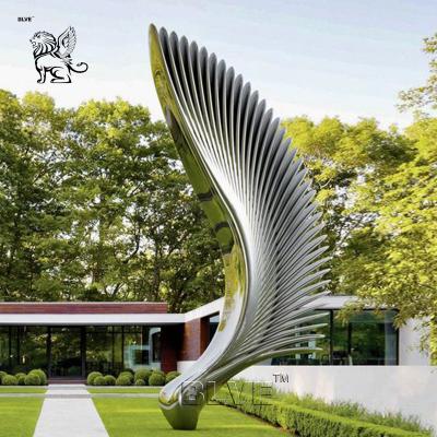 Китай Stainless Steel Angel Wings Sculpture Abstract Polished Metal Garden Modern Art Statues Large Outdoor продается