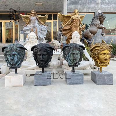 China Mercancías modernas del punto de la medusa de las estatuas de la serpiente del demonio del busto de la escultura del metal del hogar del jardín de cobre amarillo griego principal de bronce de la decoración en venta