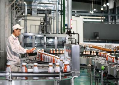 China 5000L/Installatie van de de Yoghurtverwerking van H de HUISDIER Gebottelde met het Schoonmakende Systeem van CIP Te koop