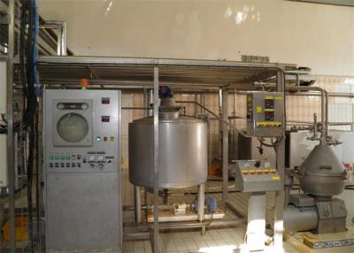 Cina Attrezzatura di elaborazione bevente fresca del yogurt, macchina di produzione del yogurt in vendita