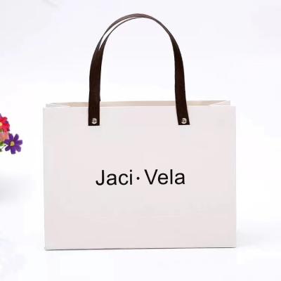 China 128gsm Matte Lamination Paper Carrier Bags voor Take Away Te koop