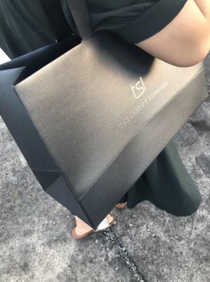 China 128gsm Matte Lamination Paper Carrier Bags voor Take Away Te koop