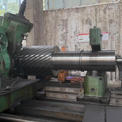 Cina Albero con ingranaggi elicoidali di grado ISO 6 per una trasmissione di potenza fluida in vendita