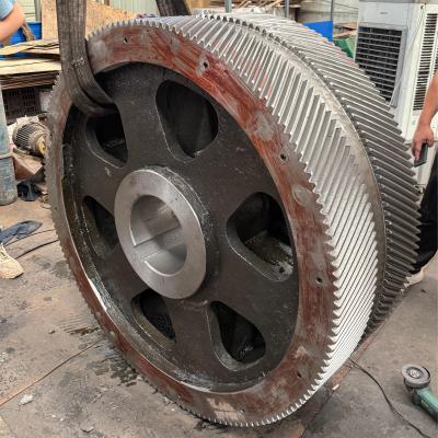Cina Ingranaggi elicoidali doppi personalizzati DIN 6-10 per macchinari industriali in vendita