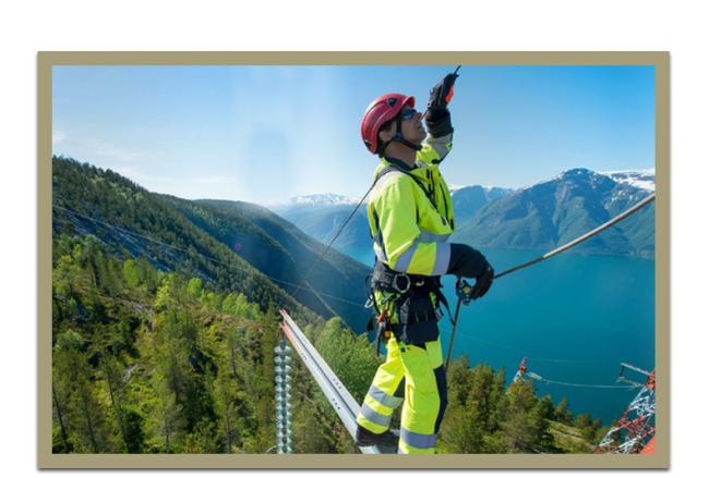 Abiti da lavoro all'ingrosso uniformi di Safety Reflective Work del produttore uniforme industriale su ordinazione