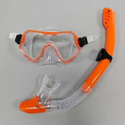China High Quality Adult Snorkel Diving Scuba Set With Anti-Fog Coated Glass Purge Valve And Anti-Splash Silicon Mouth Piece for sale