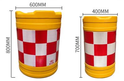 China Red And White Reflective Isolation Piers At Highway Intersections for sale