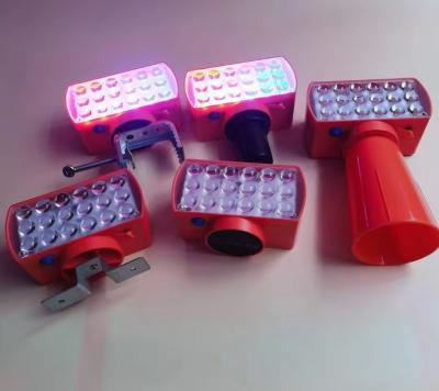 China Construção de trânsito Luzes de aviso intermitentes Lâmpada solar LED Segurança rodoviária Barricada de trânsito Luz de aviso à venda