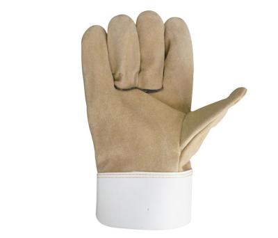 Cina Due guanti di lavoro di assicurazione della saldatura elettrica di Gloves Half-Leather Gloves del saldatore della pelle scamosciata di strato in vendita