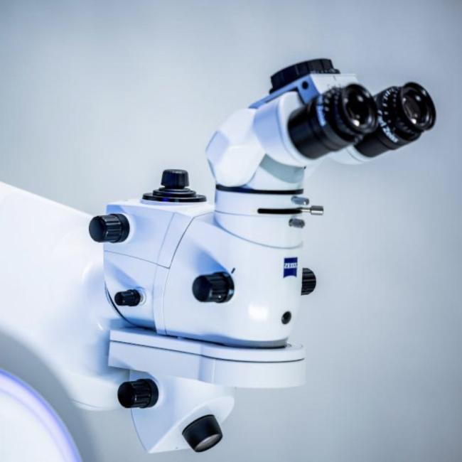 VISUMAX 800 laser in clinical use