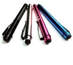 Cina L'allievo medico professionale della luce di Pen dell'infermiere di nuovo arrivo ha condotto lo strumento diagnostico medico portatile il LED PenLight di Penlight in vendita
