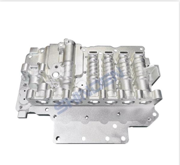 Quality CNC Engraving Camshaft Valve Cover Easy Installation High Strength For Engine for sale