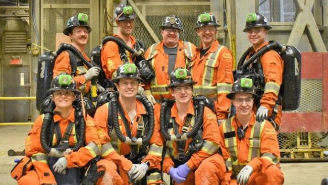 Il minatore legato con corde di IP68 450mA ha condotto la lampada di cappuccio con 20hs lungamente l'orario di lavoro con il materiale 5 dell'ABS