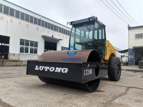 Quality 10 Ton Single Drum Road Roller LT210B Compactor for Sale in Kenya for sale
