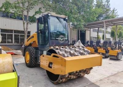 Китай 8-тонный Padfoot Single Drum Roller STS08 с двигателем Cummins 74kw в Лесото продается