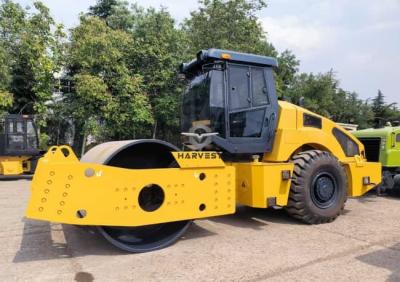 Китай 20Т вибрирующий дорожный ролик LTS720H с одним барабаном с двигателем Cummins в Дубае продается