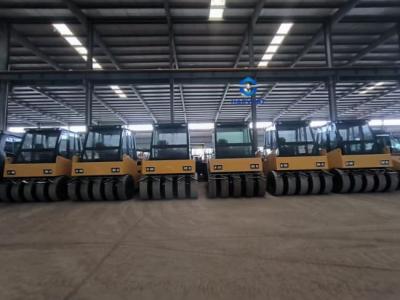 Cina LTP1016H 16 tonnellate pneumatici a rullo stradale Cummins Hot Sale Near Sudan in vendita
