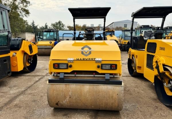 Quality 6 Ton Double Drum Vibratory Road Roller LTC206 With 36.8kW Engine For Sale for sale