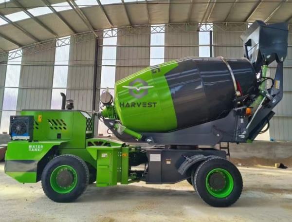 Quality 5.5m3 Self Loading Mixer with Powerful Cummins Engine Hot Sale In for sale