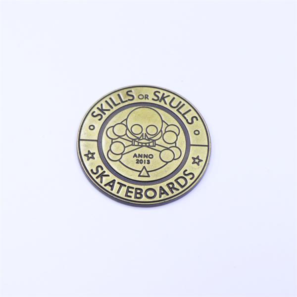 Quality Robust Custom Metal Logo Labels Durable Engraved Metal Clothing Tags Corrosion Resistant for sale