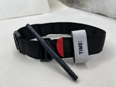 Cina laccio emostatico all'aperto nero di emergenza del laccio emostatico di 38*950 mm per scopi tattici e non tattici in vendita