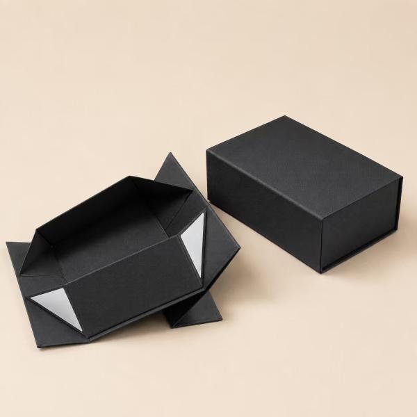 Quality Classic Foldable Gift Boxes in Solid and Iridescent Finishes for sale