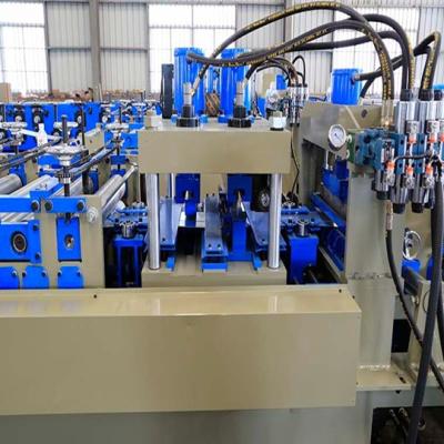 Cina Rotolo del Purlin di Manica d'acciaio C Z che forma macchina, macchina di stampaggio a freddo in vendita