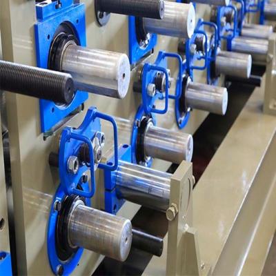 Cina Rotolo del Purlin di Manica d'acciaio C Z che forma macchina, macchina di stampaggio a freddo in vendita