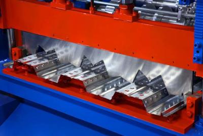 Cina Rotolo d'acciaio del piatto della piattaforma che forma alta automazione della macchina 12-15m/Min in vendita