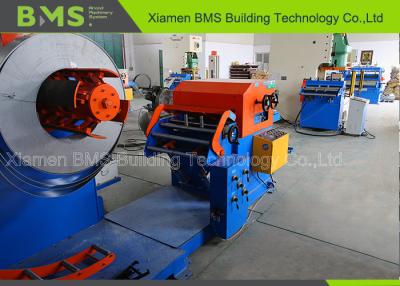 中国 独立した穿孔器および油圧荷役との物質的な注文の打つRewinder 販売のため