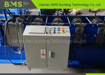 China Rolo ereto de aço de Customered que forma a máquina com sistema automático do corte à venda