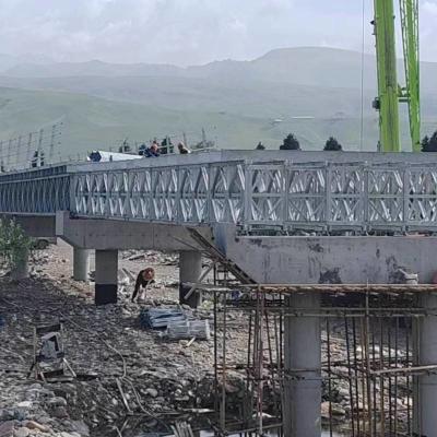 China Painted Steel Truss Pedestrian Bridge / Heavy Duty Steel Structure Bridge for sale