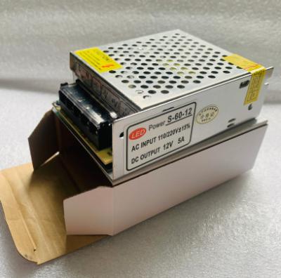 China Aluminium constante spanning LED driver voeding 12V 5A 60W IP20 voor lichtbak Te koop