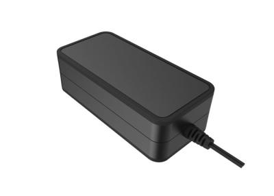 China Adaptador universal da alimentação de DC da C.A. da eficiência elevada 12V 5A 24V 2A à venda