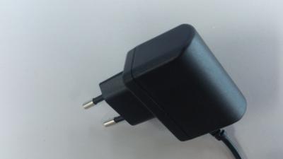 Cina L'UE tappa l'adattatore nero di corrente alternata Dell'universale di 5W 9W 12W con le approvazioni di GS del CE in vendita