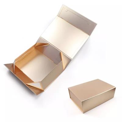 Cina Contenitore d'imballaggio di regalo del contenitore di regalo di contenitore di cartone pieghevole di carta rigido pieghevole di lusso su ordinazione del contenitore per olio cosmetico/essenziale in vendita