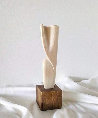 Cina Le sculture di legno fatte a mano estetiche ispirate Art Display ISO9001 hanno approvato in vendita