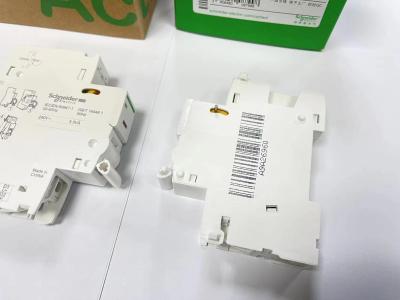 Cina Serie del protettore A9 dell'interruttore di Schneider A9A26960 IMN 220-240V in vendita