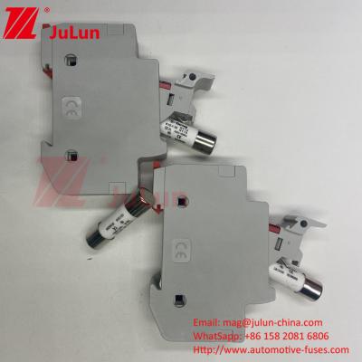 China 1000V Photovoltaic Fuse Holder With 15A 10x38mm  Solar PV Fuse Solar Dc Fuse Holder 1000v With Fuse Links Cheap Price for sale