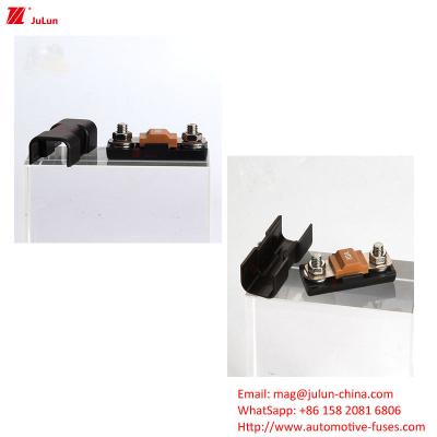 China Dimensión externa Partes de repuesto para automóviles Normas de la UE UL y soporte de fusible/caja para 30A-500 en venta