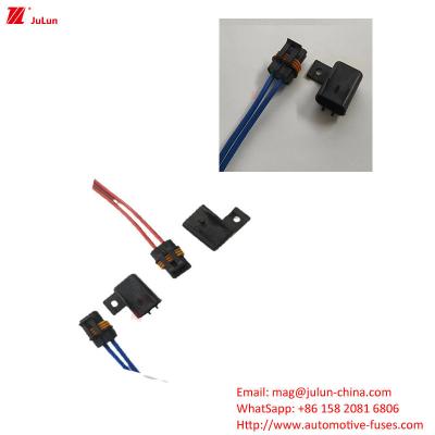 China Cargador de fusibles eléctricos para automóviles de plástico / carcasa de nylon 32V en venta