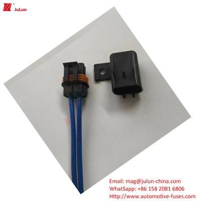 China Plastico / carcasa de nylon 32V Sustentador de fusible de vehículo eléctrico 30A-500A 1 polo Reinicio manual en venta