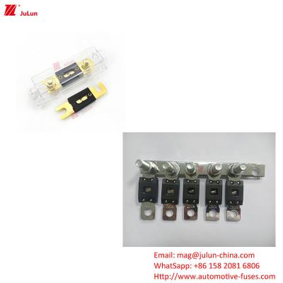 중국 양극적인 자동차 예비 부품 플라스틱 주택 피지 홀더 등급 전압 32V / 48V / 72V 판매용