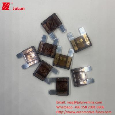 Cina Auto 50A Fusible Automotriz Medium Maxi Car Blade Fuse in vendita