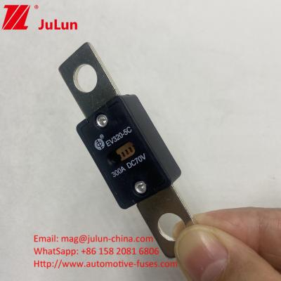 China EV320-5C 300A 70VDC Fusibili per lame automobilistiche con distanza di buco di 51 mm e modalità di installazione del bullone M8 for sale