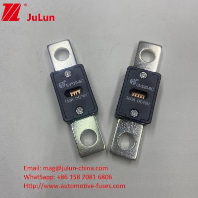 Cina EV320-5C 300A 70VDC Fusibili per lame automobilistiche con distanza di buco di 51 mm e modalità di installazione del bullone M8 in vendita