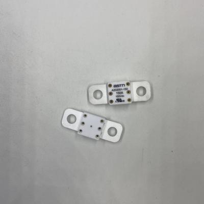 China Proteção 350A 150VDC Pequenos fusíveis de automóveis cerâmicos Alta corrente nominal Recomendado Torque apertado 11-13N·m for sale