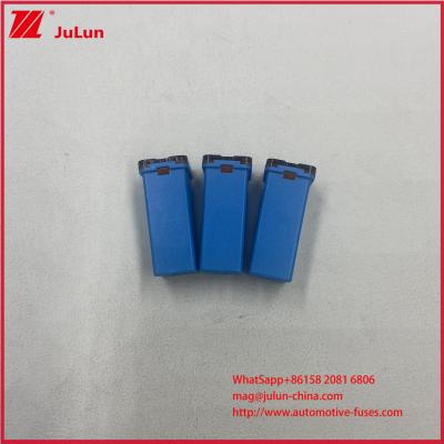 Cina 20A 32V terminali Femminile Fusibili per auto quadrati Per auto SUV Camioni Veicoli fuoristrada Veicoli a propulsione elettrica con collegamento a fusibile per auto Veicolo UL ROHS Conforme PEC 34440011 SBF JT-40A JT in vendita