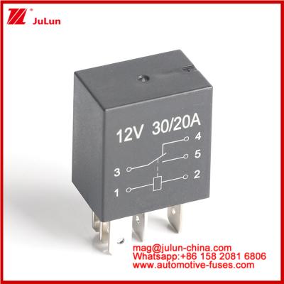 China Plug In Electromagnetic DC 12v Car Relay Moisture Protection for sale
