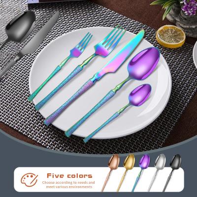 Cina Set di posate in acciaio inossidabile 20 pezzi piccole cintura martello modello in acciaio inossidabile posate occidentali scatola regalo in vendita